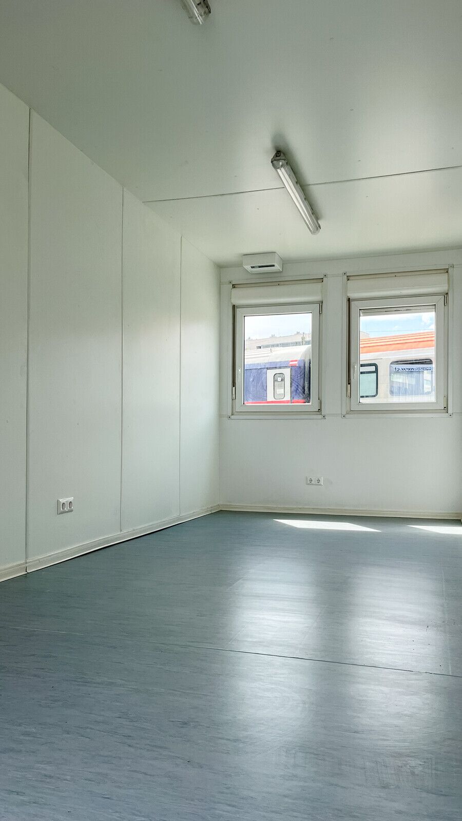 Used 6m Office Container, End-on | CHV Container